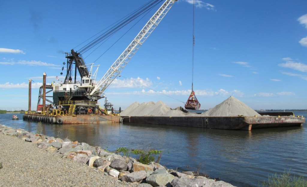 2004 Jones Tract Levee, California, Emergency Breach Repair - The Dutra ...